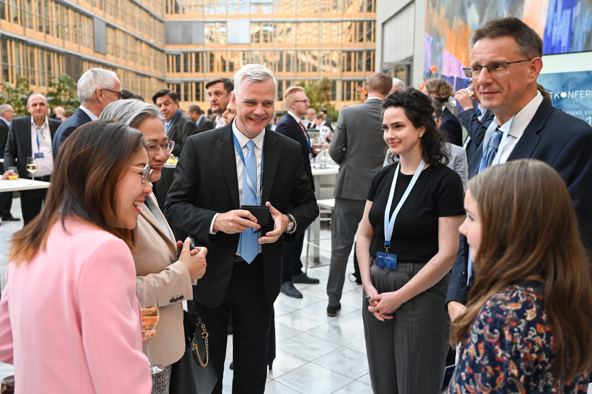 The German Chambers of Commerce Abroad (AHKs)